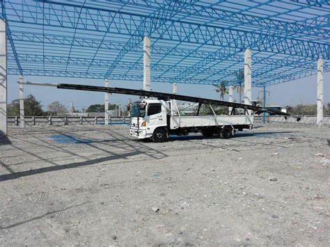 รีวิวรถ 6 ล้อขนแผ่นหลังคาเหล็ก เมทัลชีท ความยาวถึง 20 เมตร ขนแบบสบายๆกันเลย เพราะมีการต่อเหล็ก