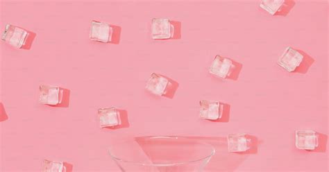 최소한의 여름 음료 개념 플랫 레이 사진 Unsplash의 플랫 물리적 설명 이미지