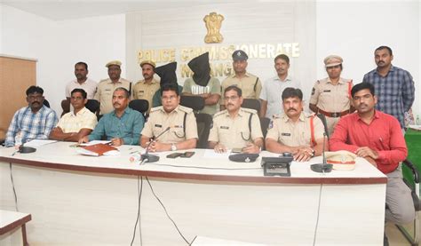 Warangal Two Arrested For Murder Of Former Rtc Employee Telangana Today