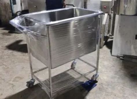 Stainless Steel Garbage Bin Trolley For Industrial Load Capacity 0