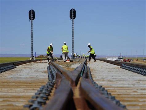 Гашуунсухайт Ганцмод боомтын хил холболтын төмөр замд зориулан хуулиа өөрчлөх шаардлага үүсчээ