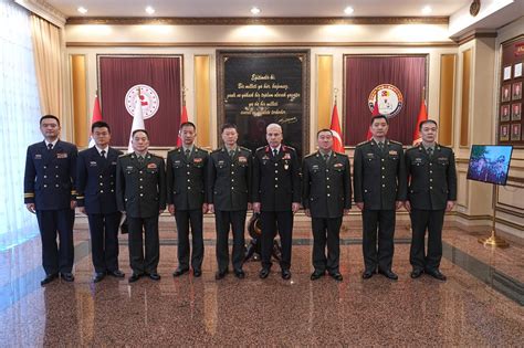 Çin Halk Cumhuriyeti Merkezi Askeri Komisyon Hizmet Yönetimi Bürosu Başkanı Tümgeneral Sayın
