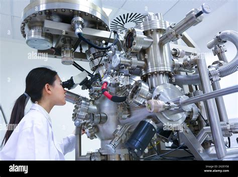 Researcher Surface Spectrometer Photoelectron Spectroscopy Auger