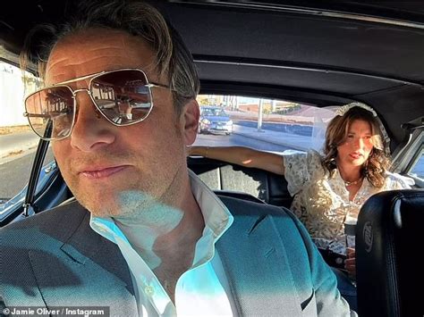 Jamie Oliver And Wife Jools Make A Quick Getaway In A Vintage White