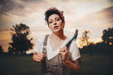 Pop Matters Premieres Sarah Peacocks New Single “lady Macgyver”