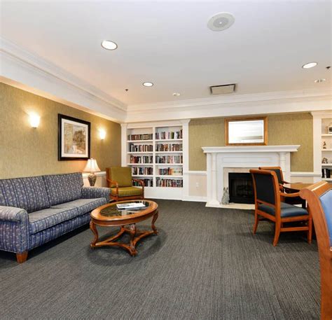 Va Beach Senior Living The Waterford At Virginia Beach