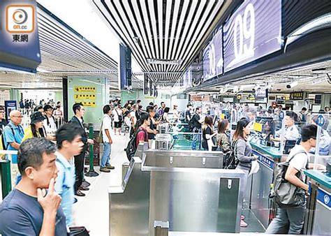 政界消息 香港清零甚艱難 內地月內或放寬通關 東方日報
