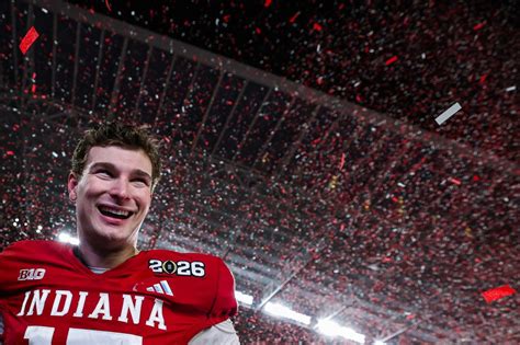 Vegas Raiders Poised To Snag Heisman Star Fernando Mendoza