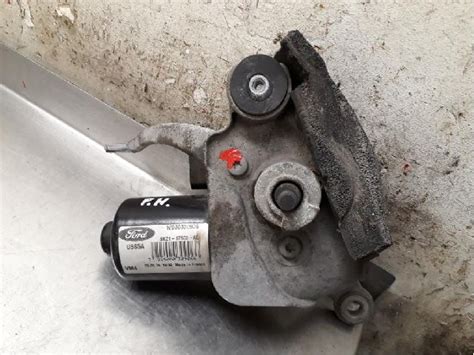 W000030906 : Ruitenwisser motor voor - Autoparts24