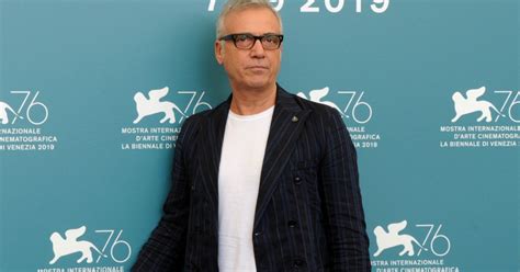 Massimo Ghini Mio Figlio Di 25 Anni Ricoverato Con Polmonite