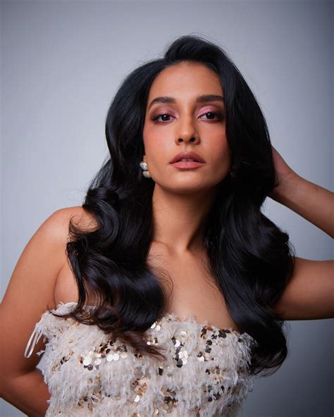 Devyani Parashar Hair Straight Out Of 90s By Hairbyprem Mua 💄