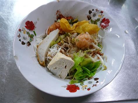 ตั้งยู้ฮวด ก๋วยเตี๋ยวแคะ เชิงสะพานยสเส