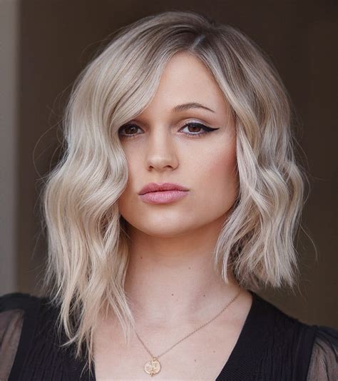 20 Stylish Ways To Wear The Blunt Haircut Hairstyle