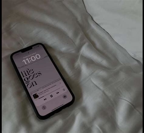 Does Someone Has This Wallpaper Rwallpaperrequests