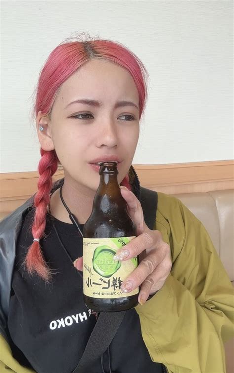 ガウちゃん旅する酒かすアラサー女レンタル旅人 on Twitter 今日の朝兼昼は小樽のかま栄さんへ イートインで海老バーガーと和風