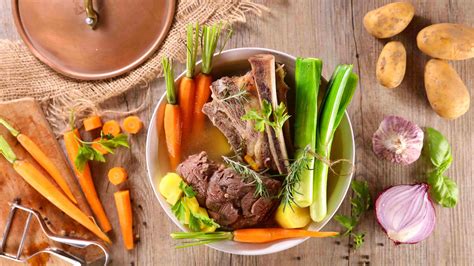 La Recette Traditionnelle du Pot au feu à la cocotte minute CFA