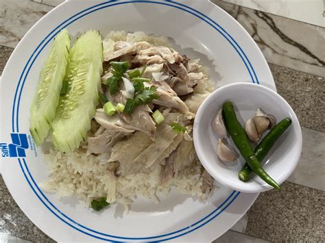 ป้าเพ็ญข้าวมันไก่ แยกโพธิ์เสด็จ เนื้อเน้นๆ สวัสดีนครศรีธรรมราช