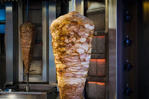 바베 큐 고기와 치킨 레스토랑 이스탄불 아시아 길거리 음식에서 터키 Doner 케밥에 대 한 거리에 대한 스톡 사진 및 기타 이미지 Istock