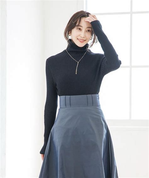 Emma Taylor（エマテイラー）の「ダブルカラーリブタートルニット（ニットセーター）」 Wear