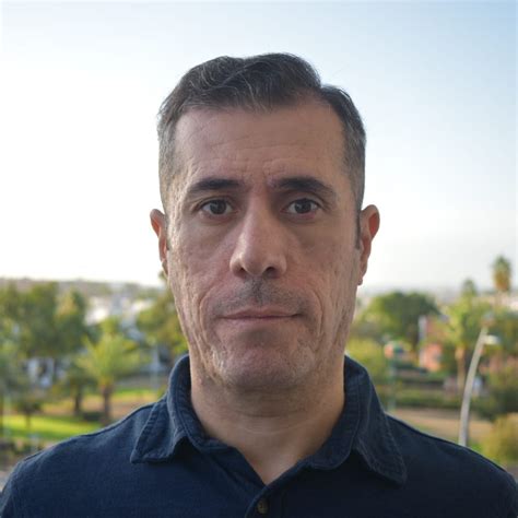Saman Barakat Medium