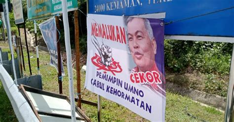 PRU Poster Menghina Ahmad Said Pemuda Umno Buat Laporan Polis Harian Metro