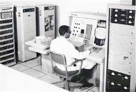 Bunker Ramo Unamace Stereo Plotter For Postprocessing Of Rectified