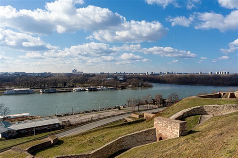 베오그라드 세르비아 Kalemegdan 요새에서 사바 강과 다뉴브의 합류 0명에 대한 스톡 사진 및 기타 이미지 0명 강