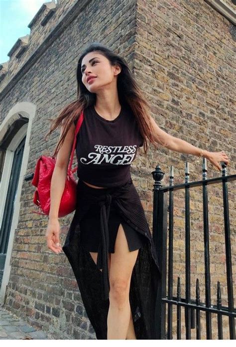 Pin By Vidushi Rathore On Mouni Roy Indian Tv Actress Bollywood