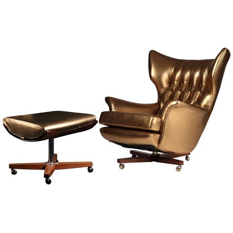 Reclining Stressless Lounge Chair And Ottoman By Ekornes At 1stdibs