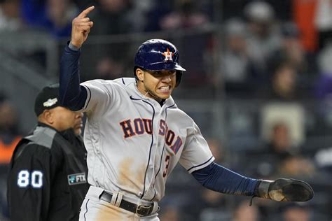 Sweep Astros Take Advantage Of Error To Win ALCS 6 5 News Sports