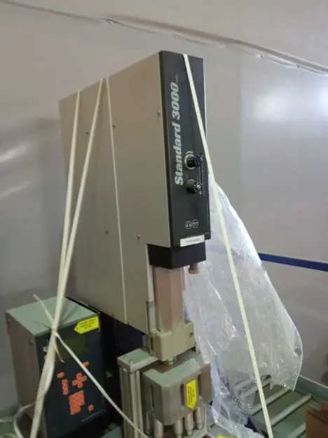 Surplus And Osmi Rinco Ultrasonics Standard 3000 Ultrasonic Welding