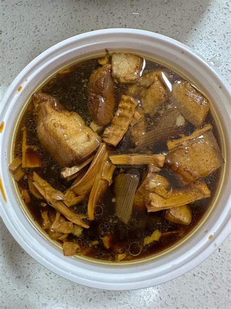 【笋干红烧肉（含笋干泡发）的做法步骤图】jannyqiao下厨房