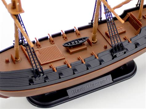 1350 Revell Level 2 Easy Click Model Kit The Black Diamond Pirate