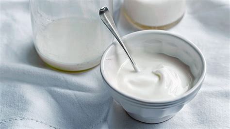 Dont Sweat Over Sugar In Plain Dairy Everyday Health
