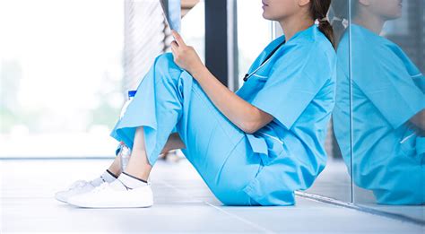 13 Foot Care Tips For Nurses With Tired Achy Feet Footgearlab