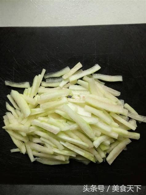 夏天吃西瓜能消暑就連西瓜皮也能瘦身涼拌炒食都可以 每日頭條