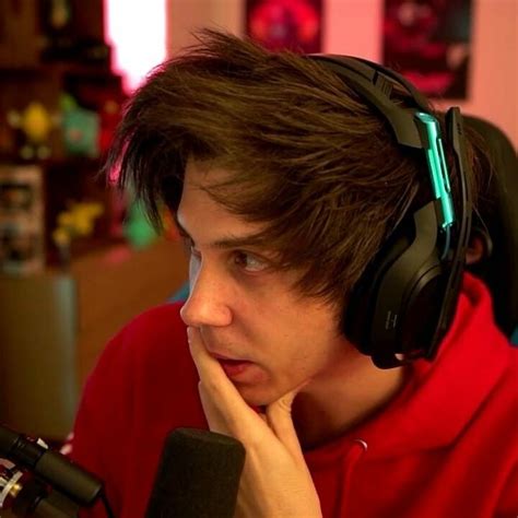 Pin De Shezza Malfoy En Rubius Rubiusomg Rubius Rubius Tumblr