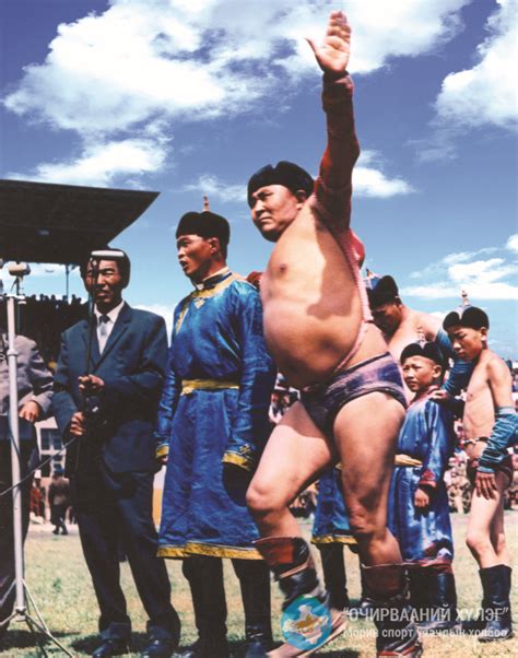 ОЧИРВААНИЙ ХҮЛЭГ МСУХолбоо Дархан аварга Ш Батсуурь