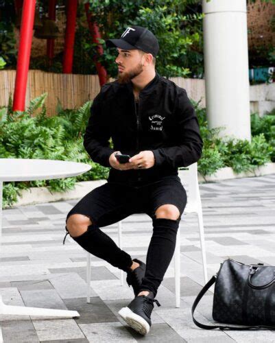 45 Edgy And Elegant All Black Outfits For Men