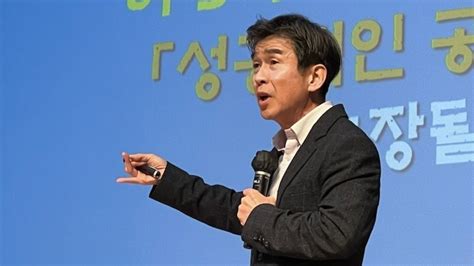 Linkedin 김경수 페이지 보고서작성법 공문서작성법 슬기로운공직생활 특이민원응대법 슬기로운퇴직준비 사막에서길을