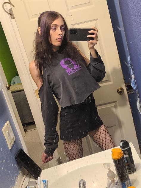 Am I Pretty Enough To Go Out On Date With R Traps