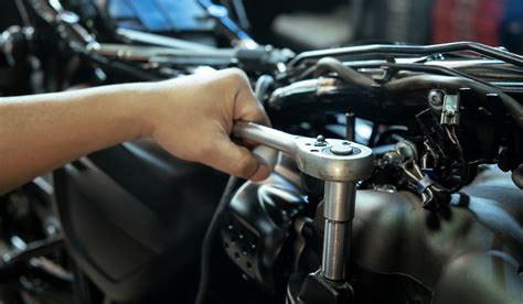 How To Use A Socket Wrench Tips On Changing Sockets DIY All Day