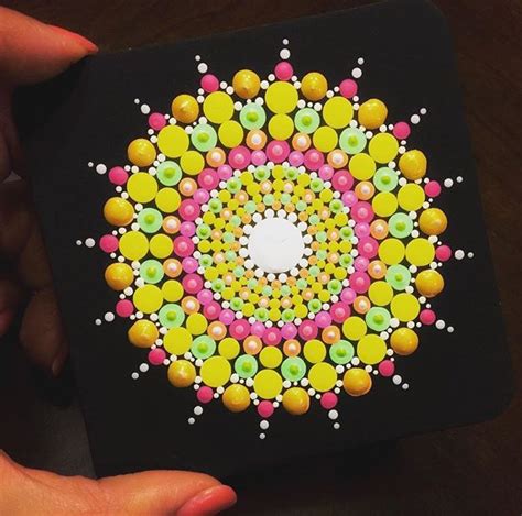 Pin By Yolanda Mendoza On Mandalas Mandala Dots Dot Painting Dots Art