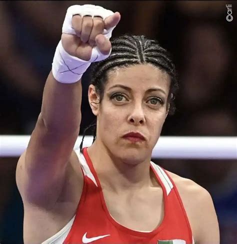 GIORGIA MELONI COME IMANE KHELIF MEME BY EMILIANO CARLI