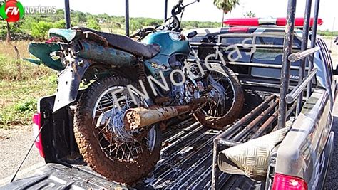 Acidente Irmãos Sofrem Grave Acidente De Moto Próximo A Local Semi