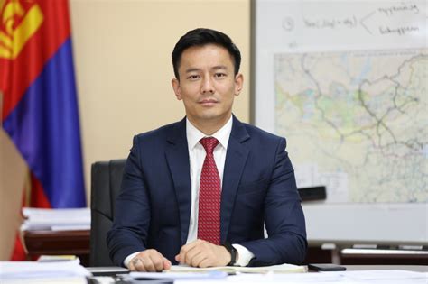 О Батнайрамдал Оюу толгойг Монголын хөрөнгийн бирж дээр нээлттэй компани болгох шаардлагатай