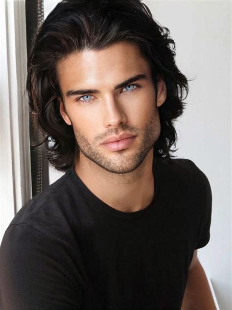 Pin By Reg4711 On Models Männlich Dark Hair Blue Eyes Beautiful Men