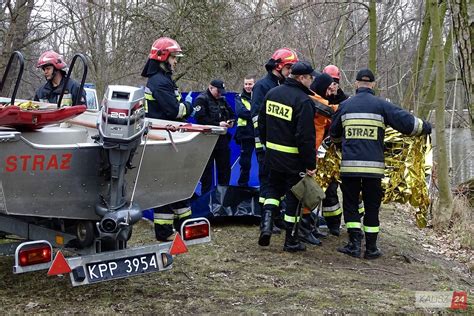 Z rzeki w Parku Miejskim wyłowiono zwłoki mężczyzny Na miejscu pracuje