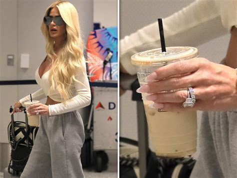 Kim Zolciak Still Wearing Wedding Ring Despite Divorce With Kroy Biermann