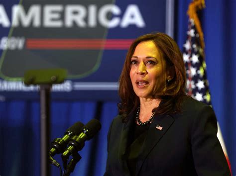 Vice President Kamala Harris Tests Negative After A Covid 19 Exposure Npr